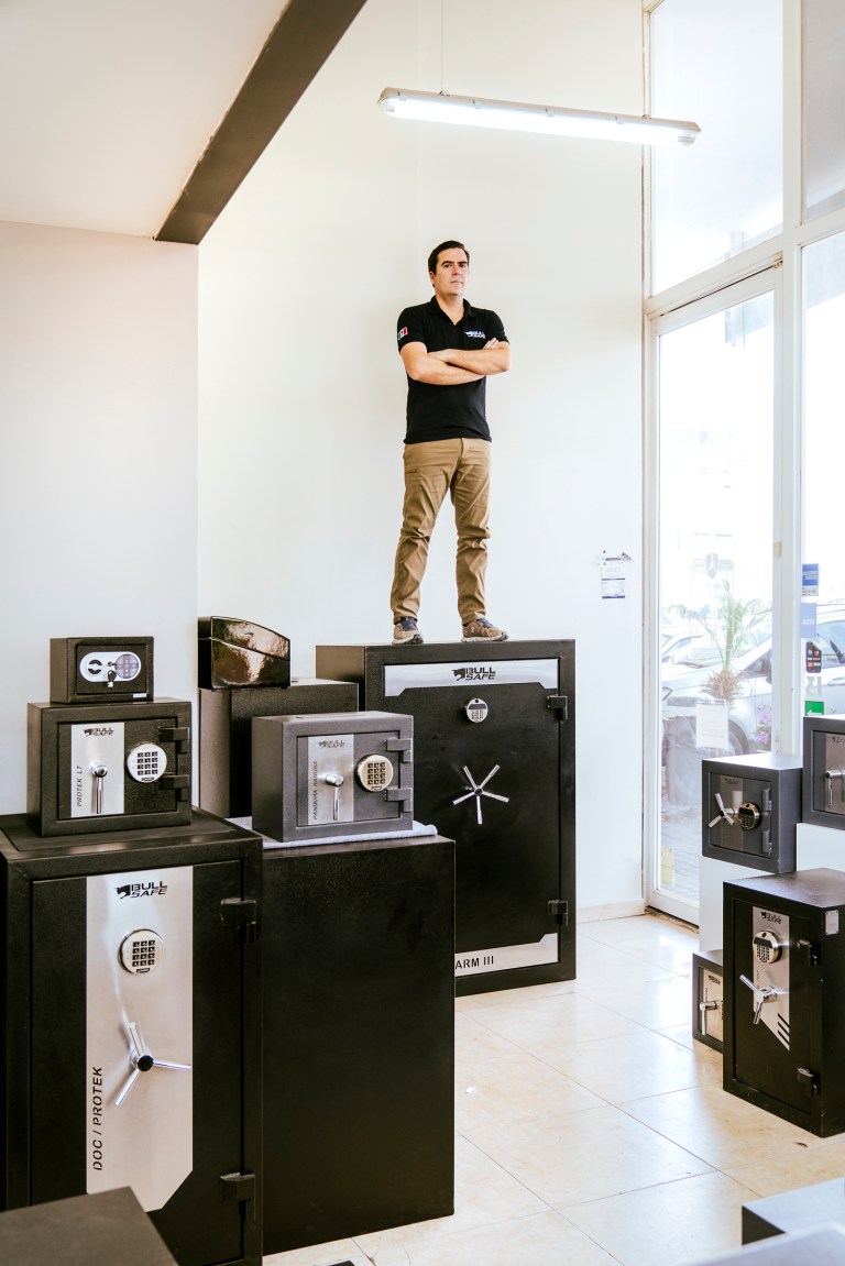 Mexico's Safe Manufacturing Boom Driven by Security Concerns