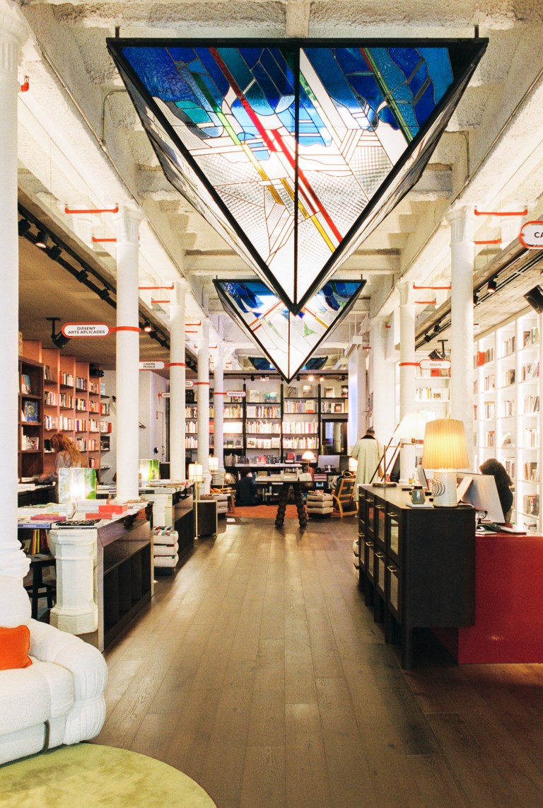 Best Independent Bookshops: Global Gift Guide for Winter